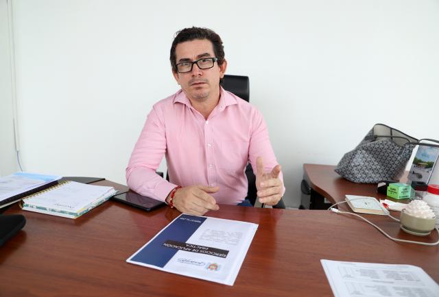 José Intriago: "El contratista debe solucionar su problema, no la ...