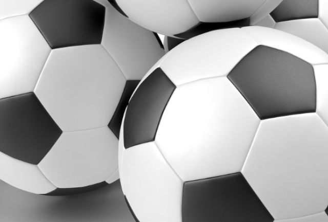 Una oenegé se propone entregar 20 mil balones a niños de la ciudad