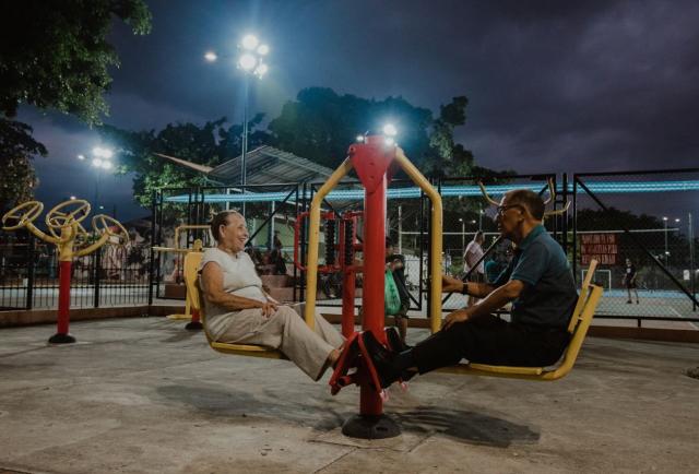 La Pradera 2 logró que su parque central tenga tecnología LED