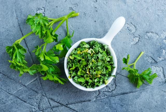 El perejil y sus bondades terapéuticas