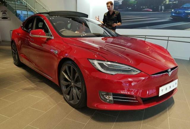 Mundo Tuerca: Crece 36% entrega de vehículos de Tesla