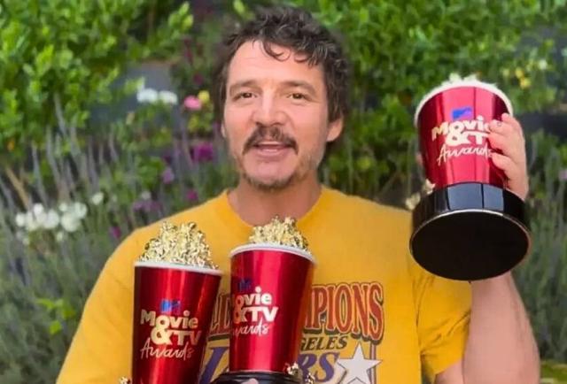 Pedro Pascal triunfa en la gala de los MTV Movie & TV Awards