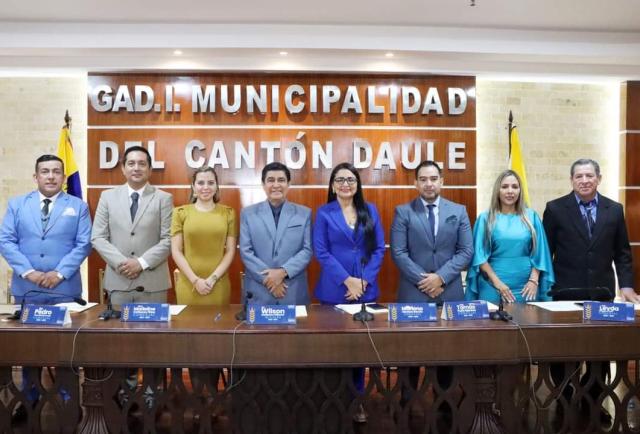 Daule: Cañizares asume su segundo periodo y el Concejo eligió su ...