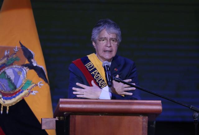 Lasso celebra su despedida anticipada