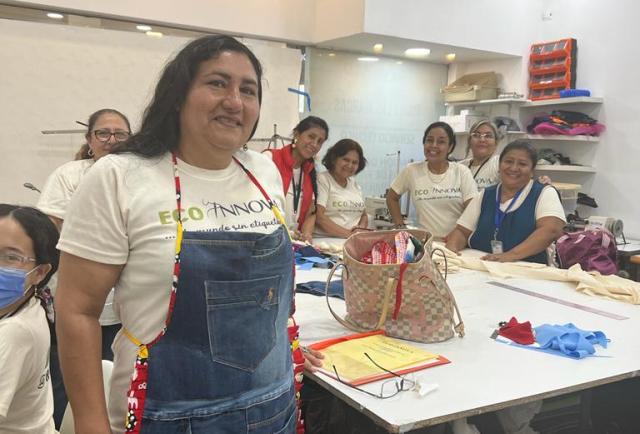 Programa de costura y confección gratuito para emprendedoras