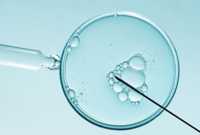 Un donante de esperma estadounidense busca a sus 96 hijos biológicos