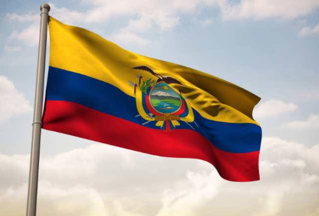 ¿Cuántas y cuáles han sido las banderas de Ecuador en su historia?