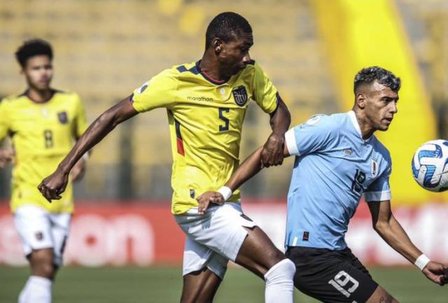 El volante tricolor Denil Castillo fue cedido a Serbia y este será su ...