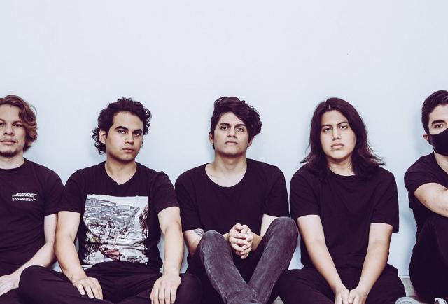 Inminencia de una Alexitimia sigue en el estudio de grabación