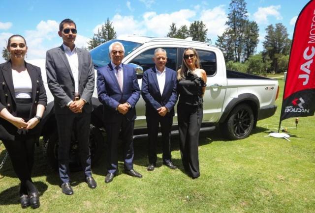 Mundo Tuerca: JAC presentó la nueva pick up T9 Inter y Luxury