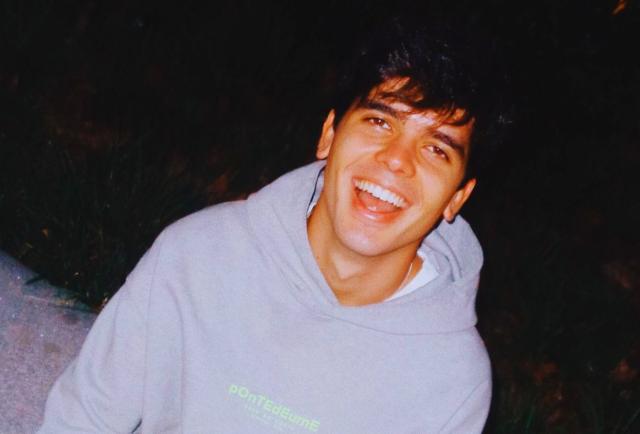 Íñigo Quintero, el artista viral ahora presenta su nuevo disco