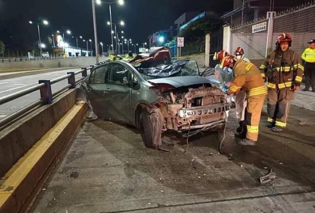 Un guayaquileño muere en accidente de tránsito al ingreso de Cuenca