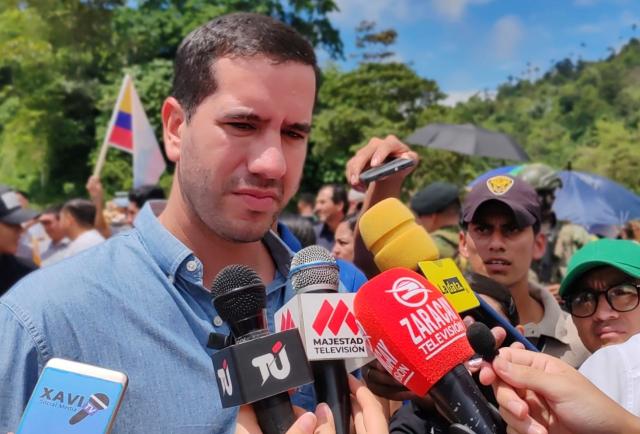 Roberto Luque dice que Ecuador no ha comprado energía a Colombia