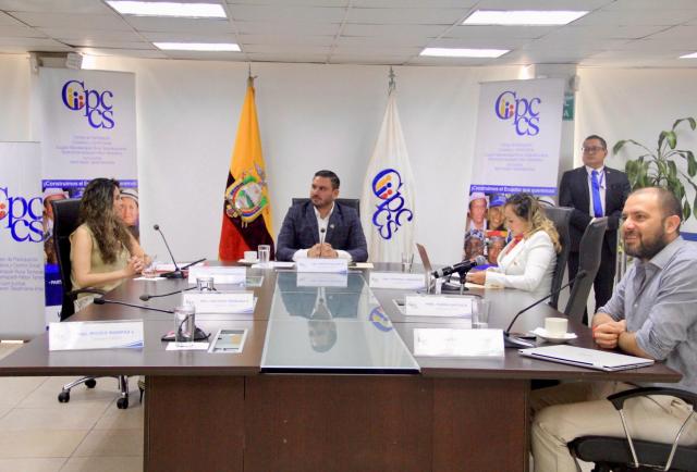 CPCCS aprueba reglamentos para la designación de tres superintendentes