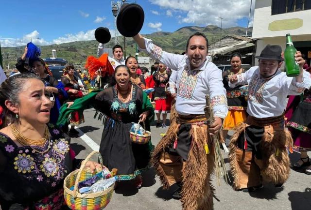 En Mocha, los católicos celebran la festividades de san Juan