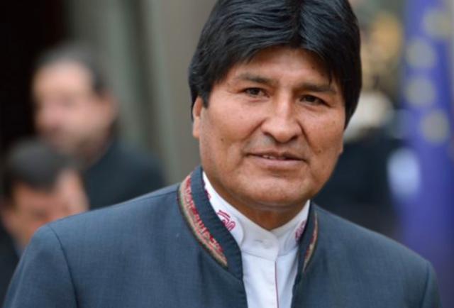 Balean con 14 tiros vehículo donde iba el expresidente de Bolivia Evo ...