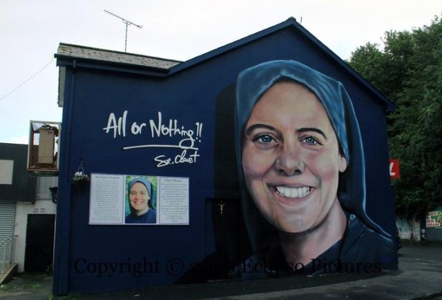 ¿Quién fue la hermana Clare? Actriz y presentadora de TV convertida en ...