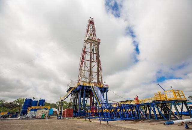 Sacha ampliará el rol privado al 35 % en el sector petrolero