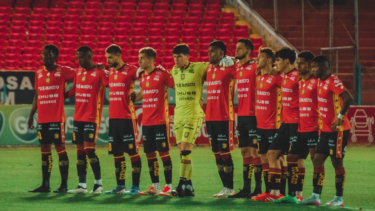 Delfín vs. Deportivo Cuenca: sigue EN VIVO el minuto a minuto del ...