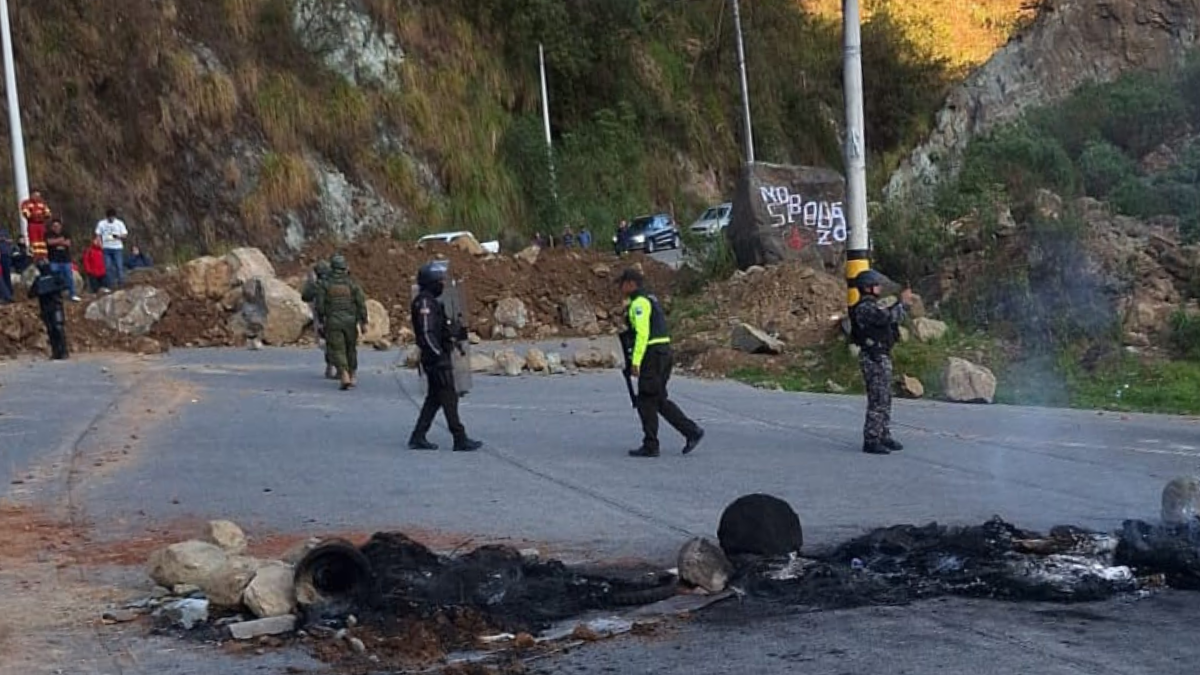 Vías cerradas en Ecuador hoy, 6 de octubre de 2025: sigue el paro nacional
