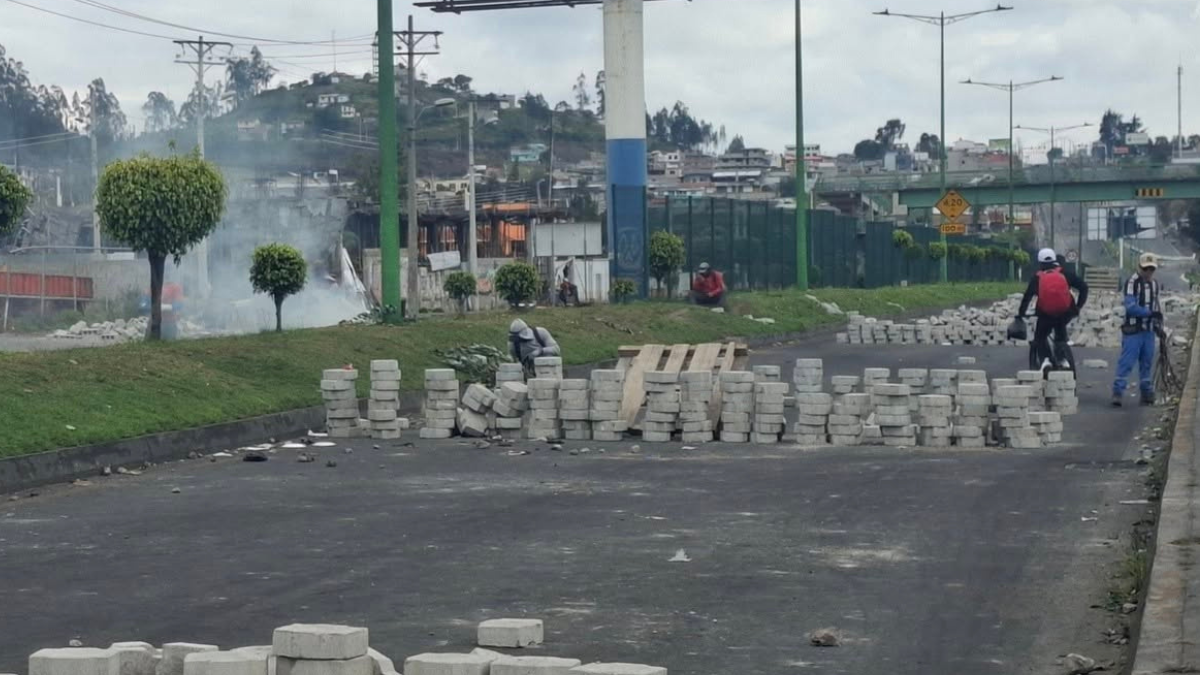 Vías cerradas en Ecuador: Provincias afectadas y rutas bloqueadas este ...