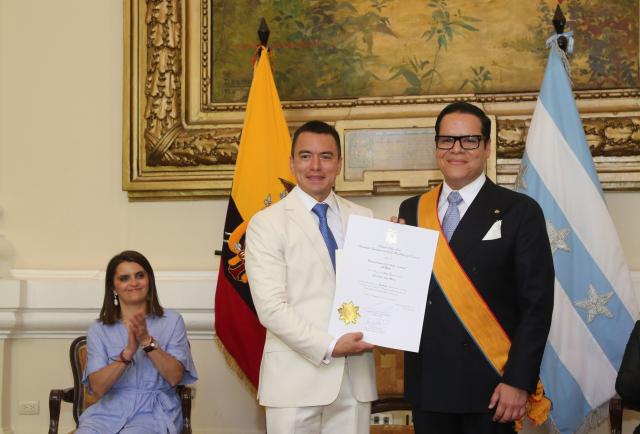 José Julio Neira asume nuevo cargo y ya suma 11 funciones en el ...