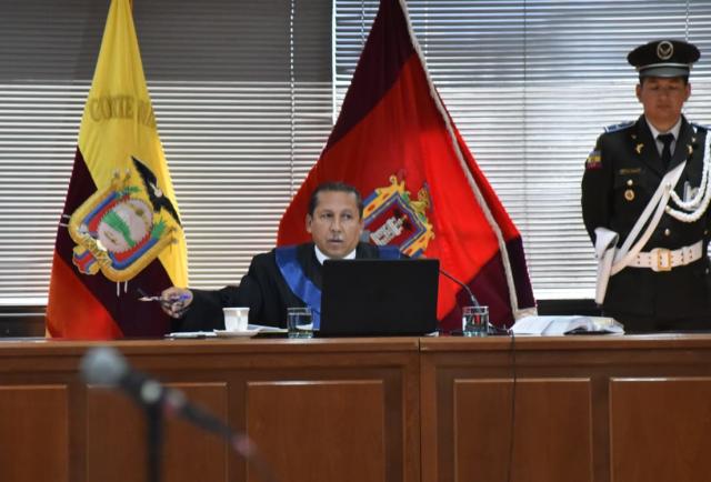 Juez excluye a dos de Sinohydro y llama a juicio a Lenín Moreno y su familia