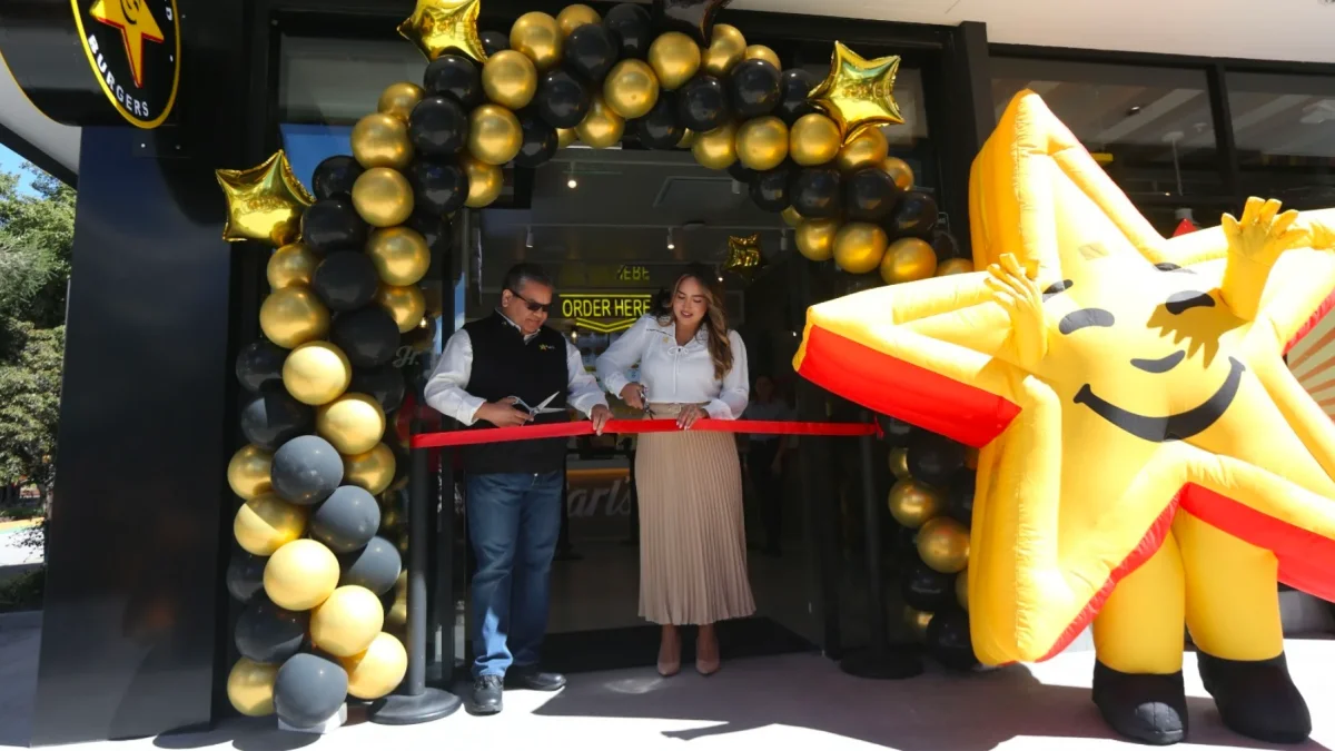 Más grande, moderno y con desayunos: así es el nuevo Carl’s Jr. en Quito