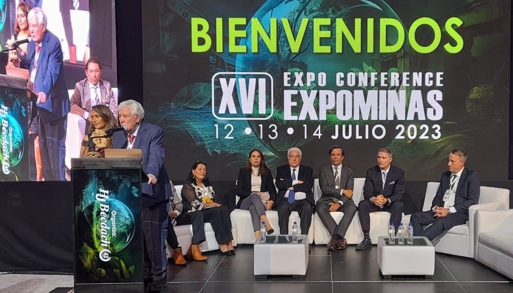 Más de 400 empresas se dan cita en la feria Expominas de Ecuador