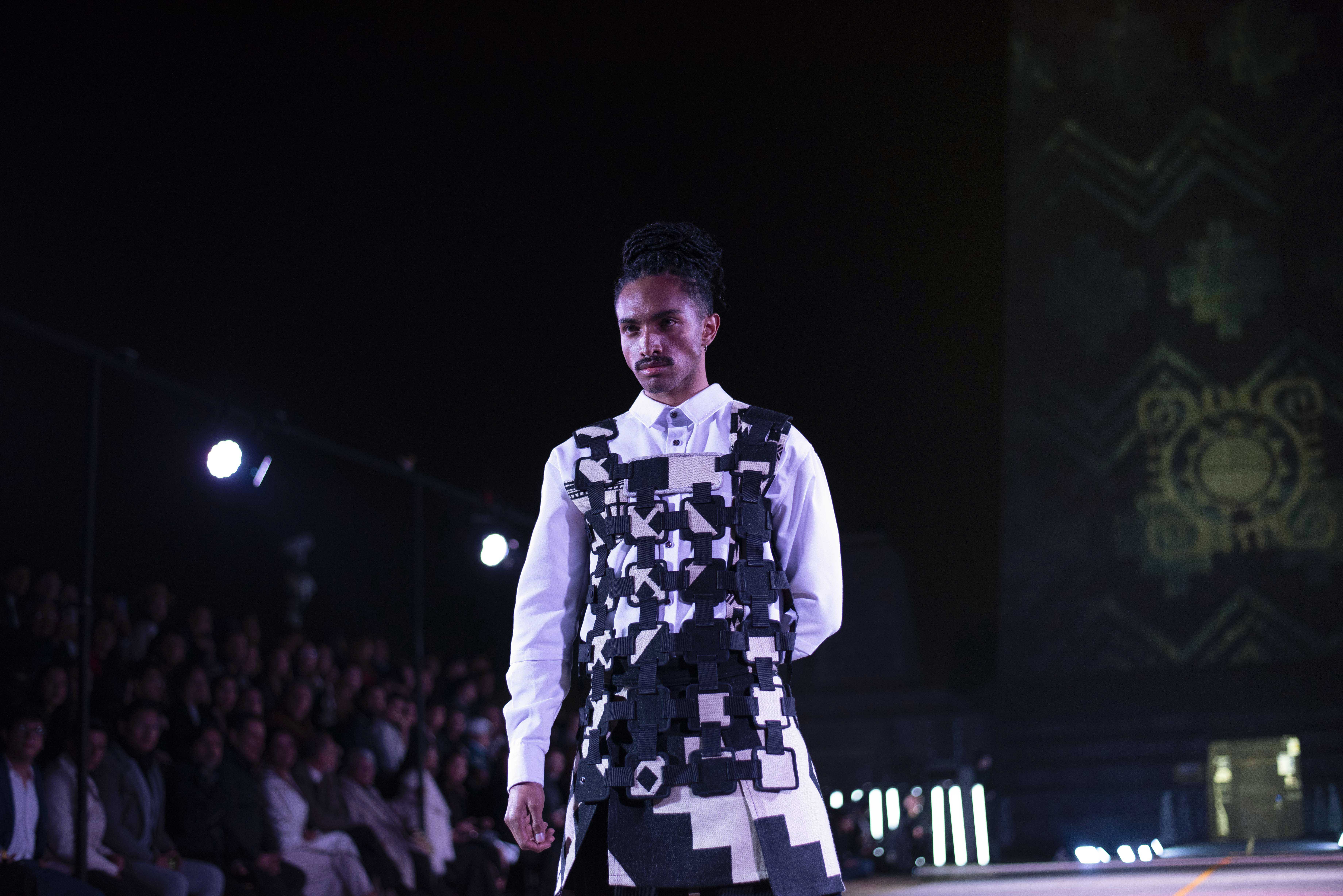 DUAL Pasarela: la moda ecuatoriana conquistó la Mitad del Mundo